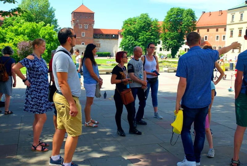 Krakow: Wawel Castle and Cathedral Guided Tour - Key Points