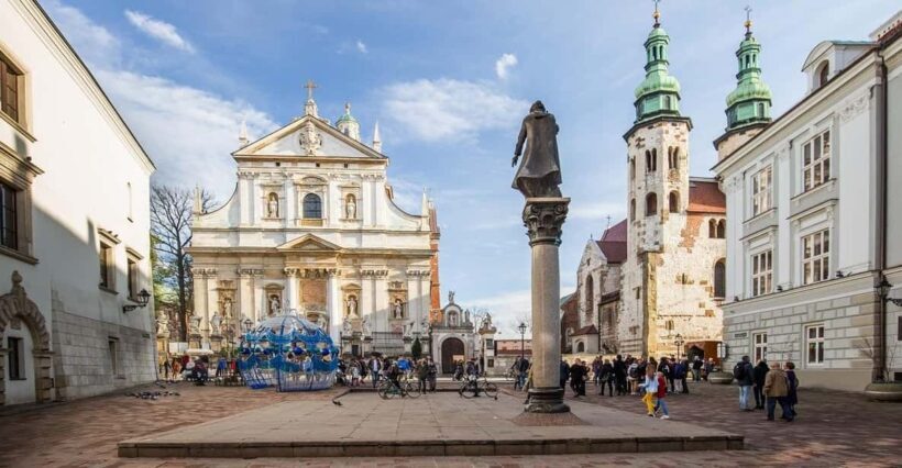 Krakow: Wawel Castle & Cathedral, Old Town & City Basilica - Exploring Krakow’s Top Landmarks in 3.5 Hours