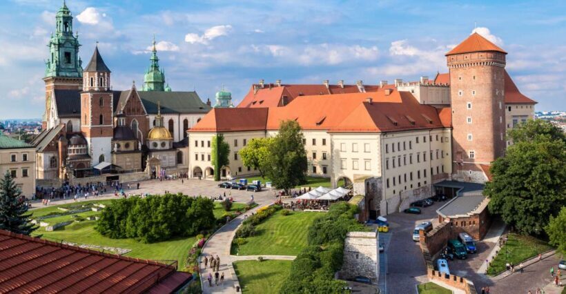 Krakow: Wawel Castle, Cathedral, Salt Mine, and Lunch - Discover Krakow’s Highlights on a Full-Day Tour
