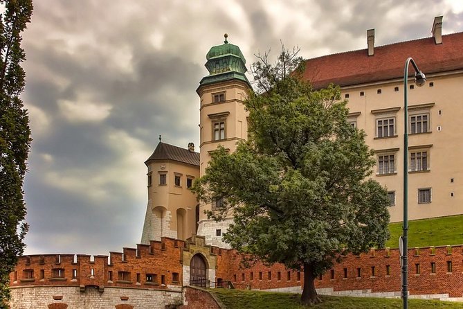 Krakow - Wawel Sightseeing of the Royal Hill - What the Tour Includes and Excludes