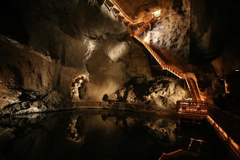 Kraków: Wieliczka Salt Mine Guided Tour with Transfer - The Value of This Tour