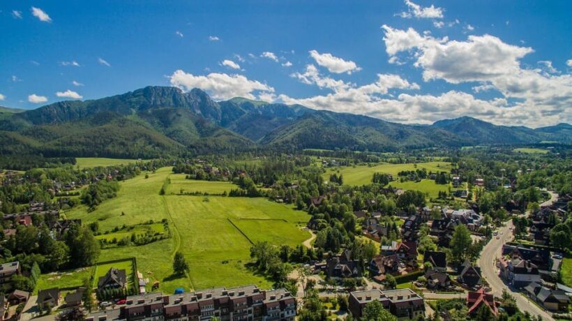 Krakow: Zakopane & Chocholowskie Thermal Bath Full-Day Trip - Key Points