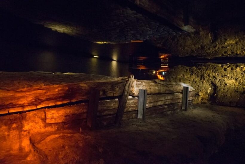 Krakow's Old Town, St. Mary's Basilica & Rynek Underground - Descending 4 Meters Underground