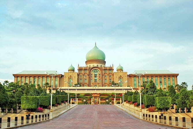 Kuala Lumpur City, Putrajaya and Batu Caves 3 in 1 Full Day Tour - Key Points