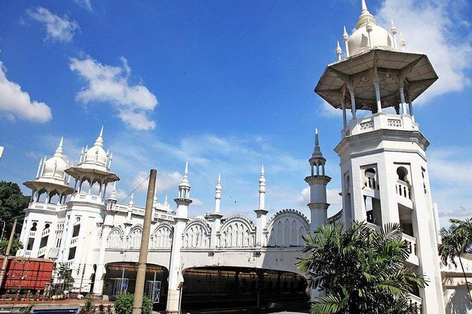 Kuala Lumpur City Tour - Transport and Group Dynamics