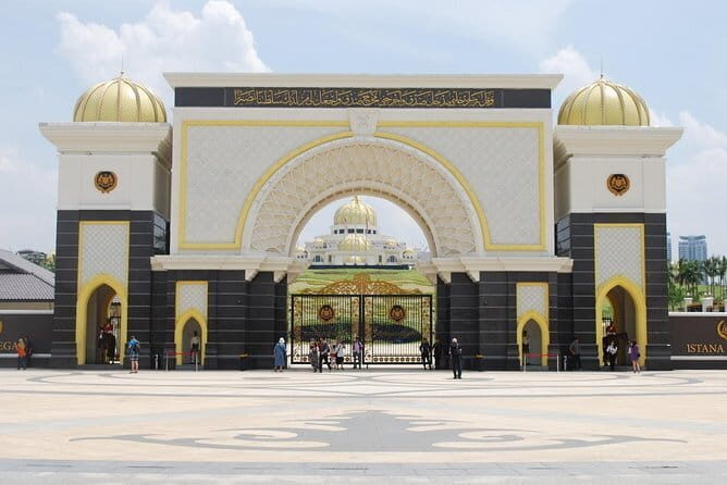 Kuala Lumpur City Tour (8-Hrs) - Transport and Practicalities