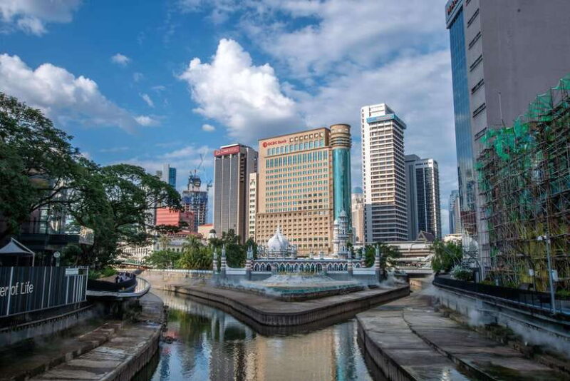Kuala Lumpur: Evening Tour with Kuala Lumpur Tower Tickets - The Sum Up