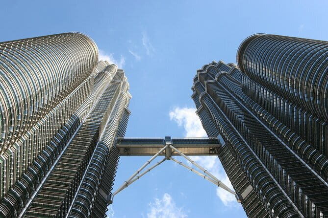 Kuala Lumpur Full Day City Tour with Petronas Twin Tower Tickets - Key Points