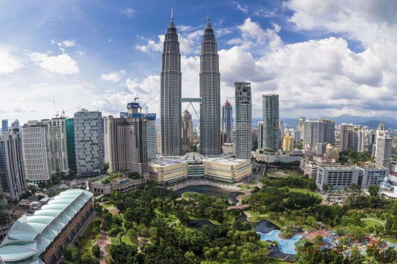 Kuala Lumpur: Half-Day Photo Tour with Petronas Twin Towers - Key Points
