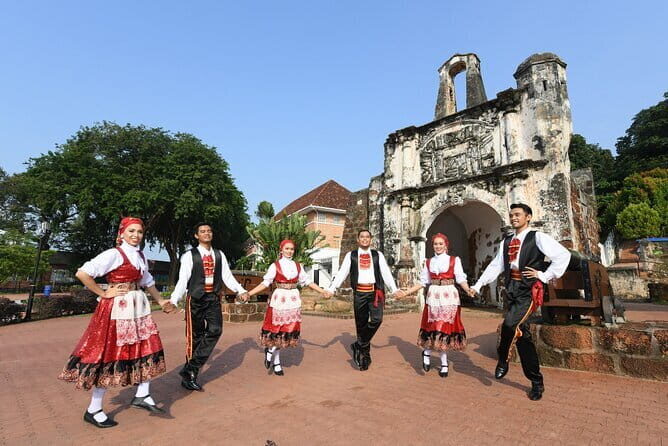 Kuala Lumpur Night Private Tour with Dinner and Cultural Show - FAQs