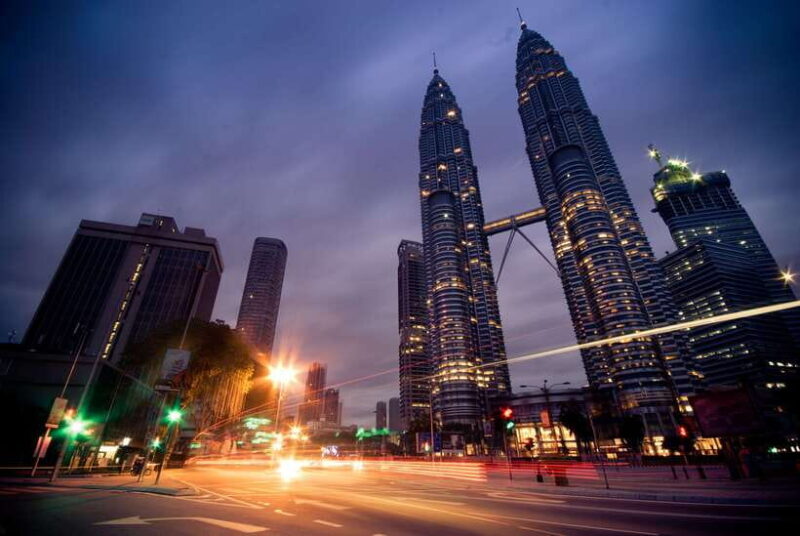 Kuala Lumpur: Private Customized Walking Tour with a Local - Key Points