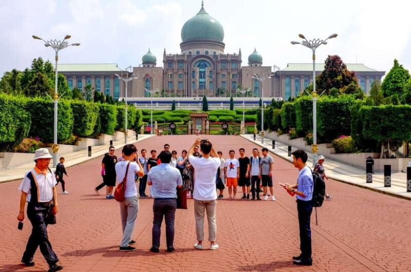 Kuala Lumpur: Putrajaya City Tour with Lake Cruise - FAQs