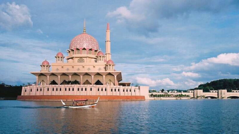 Kuala Lumpur: Putrajaya Tour with Traditional Boat Cruise - Transportation Details and Practical Tips