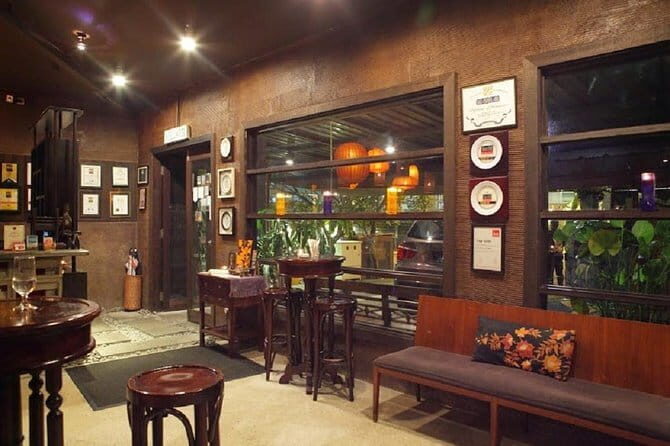 Kuala Lumpur Romantic Malay Dinner with Transport - Who Will Appreciate This Tour?