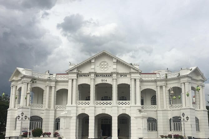 Kuala Lumpur to Ipoh City Tour Day Trip and Transfer to Penang - Transportation and Practicalities