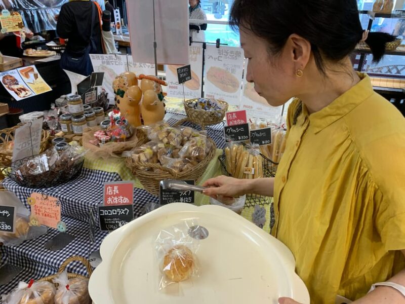 Kumamoto Castle Town Walking Tour With Local Guide - Exploring Historic Buildings