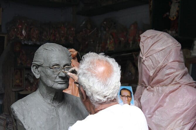 Kumartuli - Where the Gods come to Earth - An In-Depth Look at the Kumartuli Tour