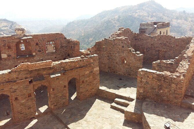 Kumbhalgarh , Ranakpur , Village Experience , Taxi , Shops - The Experience: What You Can Expect