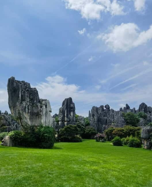 Kunming Day Tour: Stone Forest, Ethnic Park & Tie-Dye Craft - Why This Tour Offers Good Value
