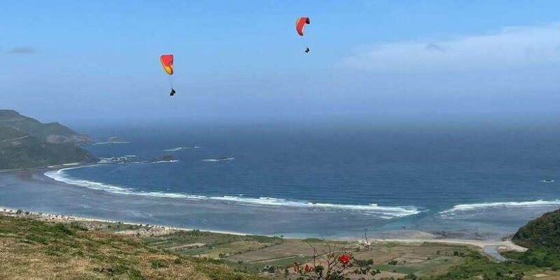 Kuta Lombok : Tandem Paragliding with Pilot & Beach Tour - FAQ