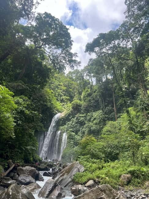 Kuta Lombok: Tiwu Kelep Waterfall and Monkey Forest Tour - Key Points