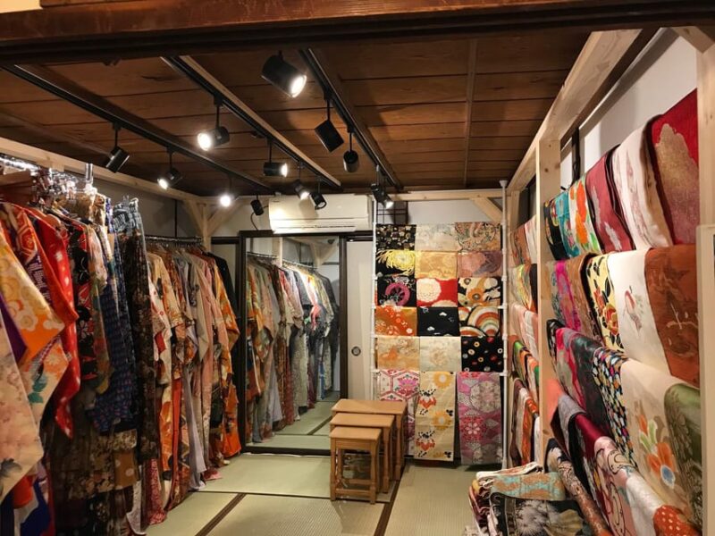 Kyoto: 1 Day Traditional Japanese Kimono Rental Experience - Key Points
