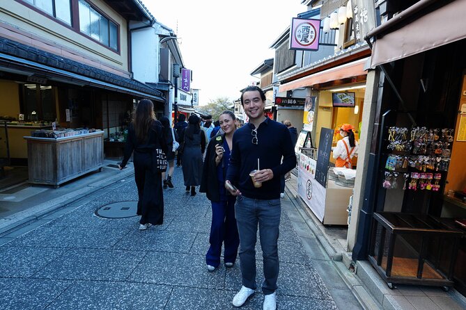 Kyoto 4 Hr Gion Private Guided Tour & Maiko or Geisha Dinner - The Kyoto Experience