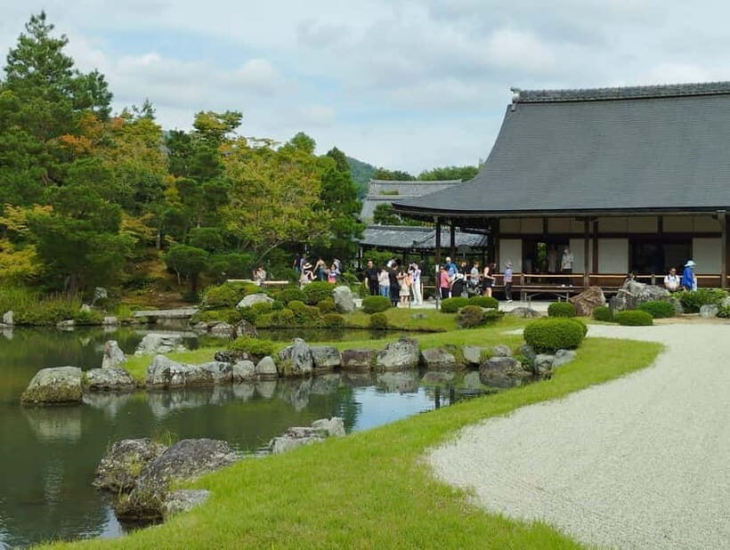 Kyoto: Arashiyama Bamboo Forest and Nijo Castle Private Tour - An In-Depth Look at the Tour