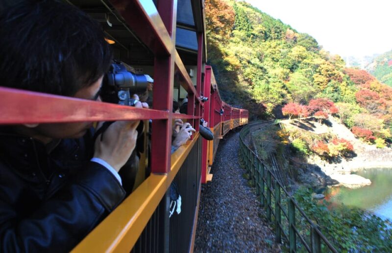 Kyoto: Arashiyama Tour With Optional Sagano Romantic Train - Exploring the Sagano Romantic Train