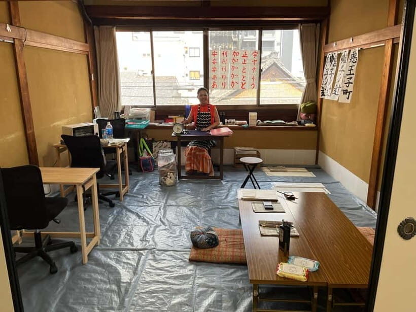 Kyoto: Calligraphy class at Buddhist temple in city center - Key Points