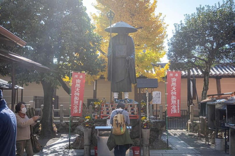 Kyoto: Chat & Treasure Hunt at To-ji Flea Market with Locals - Final Thoughts: Is It Worth It?