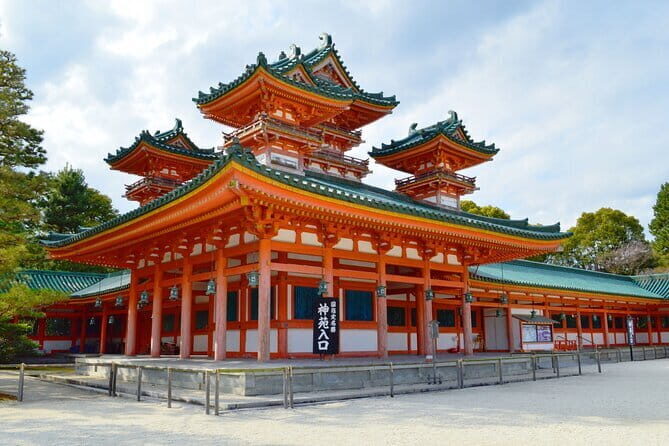 Kyoto E-Bike Tour of Hidden Gems, Backstreets and Temples - Why Consider a Kyoto E-Bike Tour?