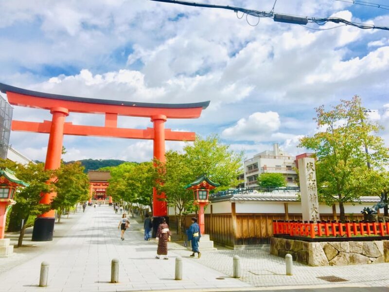 Kyoto: Fushimi Inari Shrine and Mount Inari Guided Tour - Key Points
