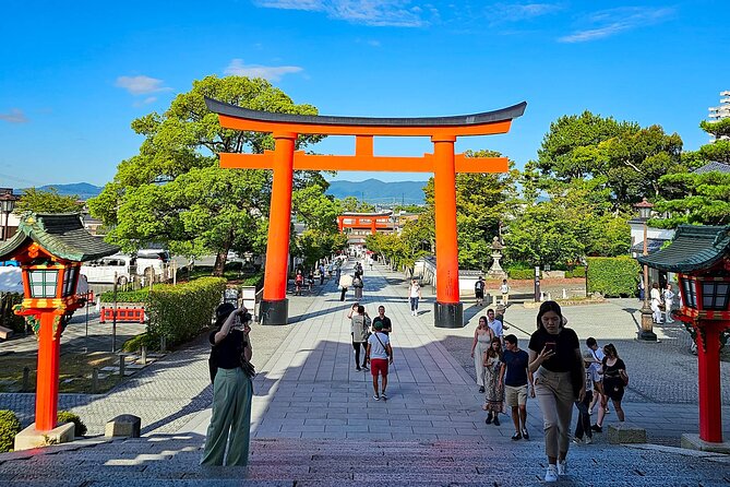 Kyoto: Fushimi Inari Taisha Small Group Guided Walking Tour - Meeting and Pickup