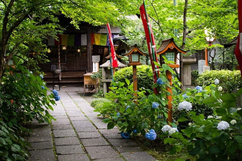 Kyoto: Fushimi Sake District Tour with Boat Ride - Key Points