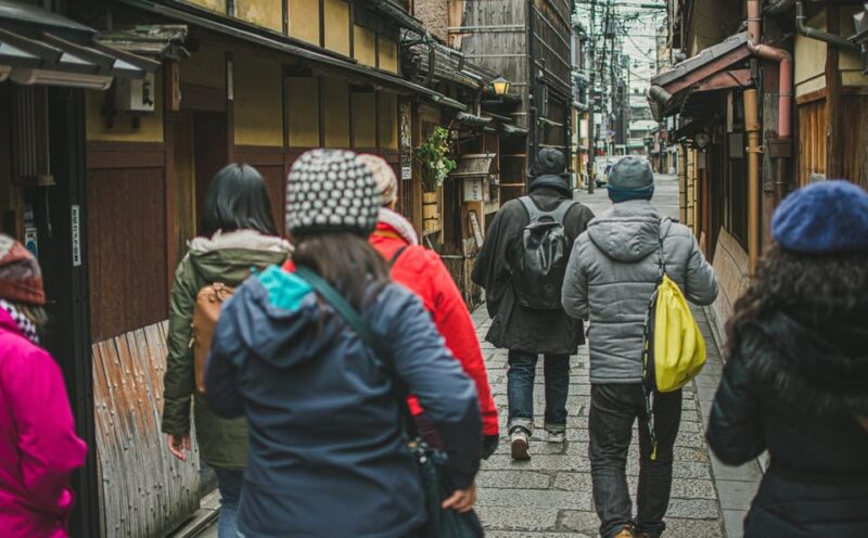 Kyoto: Gion Cultural Walk With Geisha Show - Itinerary Highlights