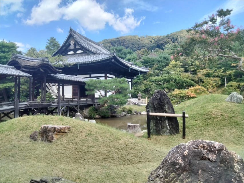 Kyoto: Gion Full-Day - Popular Spots & Hidden Gems - Private - Admiring the Kiyomizu-dera