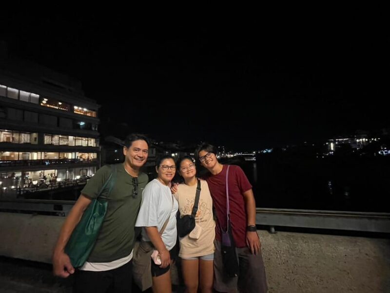 Kyoto: Gion & Pontocho Food Tour With 13 Dishes - Connecting With Fellow Travelers in a Small Group