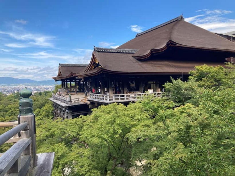 Kyoto Guided Walking Tour Kiyomizu & FushimiInari Highlight - A Close Look at the Tour Experience