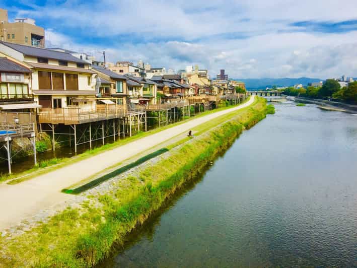 Kyoto: Half-Day Private Guided Tour to the Old Town of Gion - Tour Experience