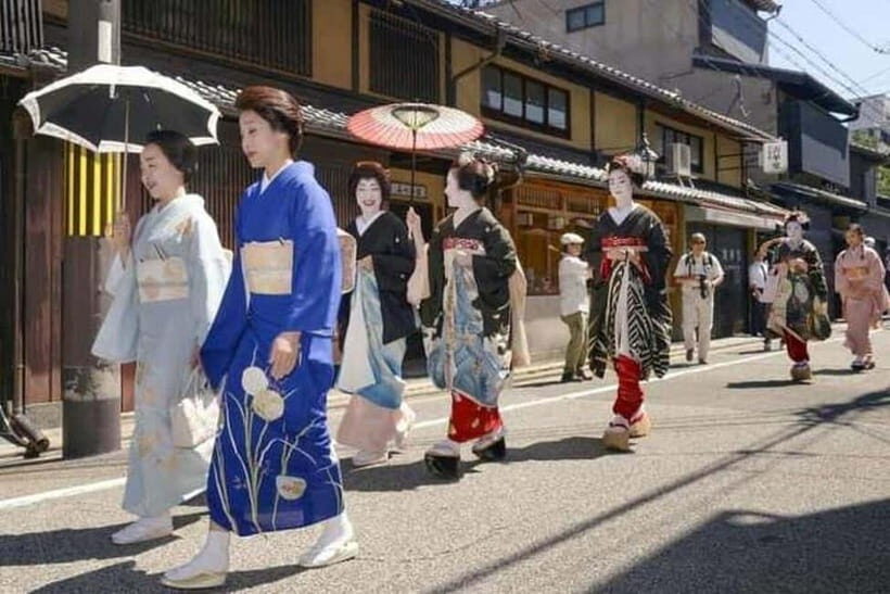 Kyoto Highlights: Gion & Fushimi Inari Tour with Guide - Real Traveler Feedback