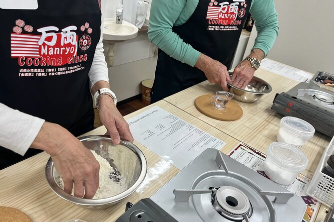 Kyoto: Japanese Udon and Sushi Cooking Class - Cultural Immersion