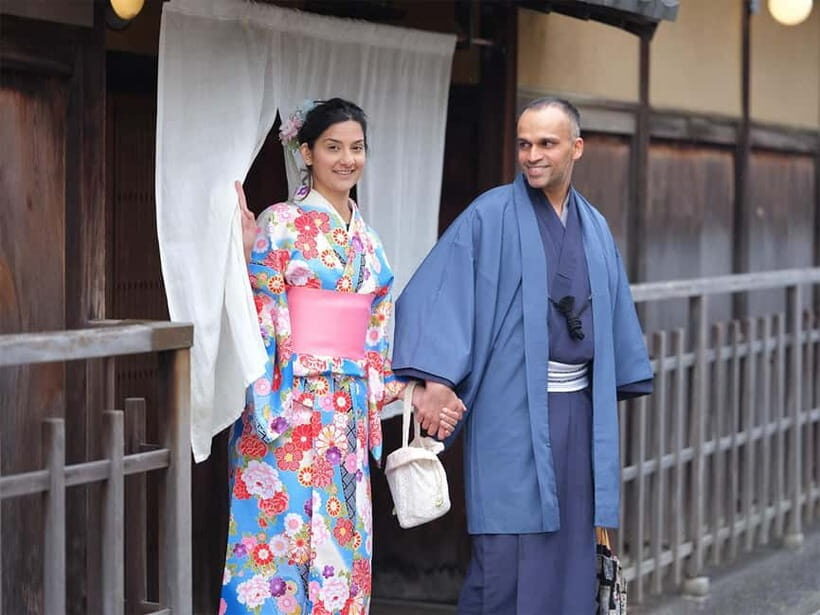Kyoto Kimono Rental mimosa Kimono/Yukata Rental Couple Plan - An Authentic Cultural Moment in the Heart of Kyoto