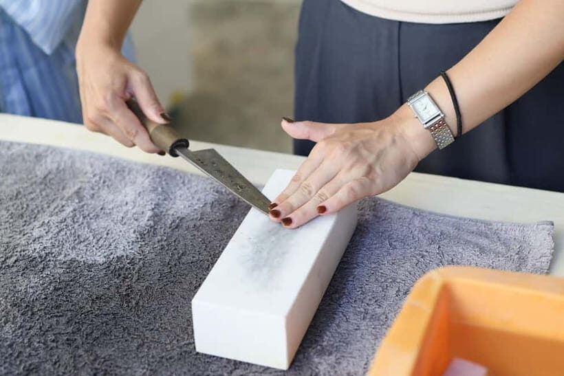 Kyoto: Knife Sharpening Experience and Factory Guide Tour - Key Points
