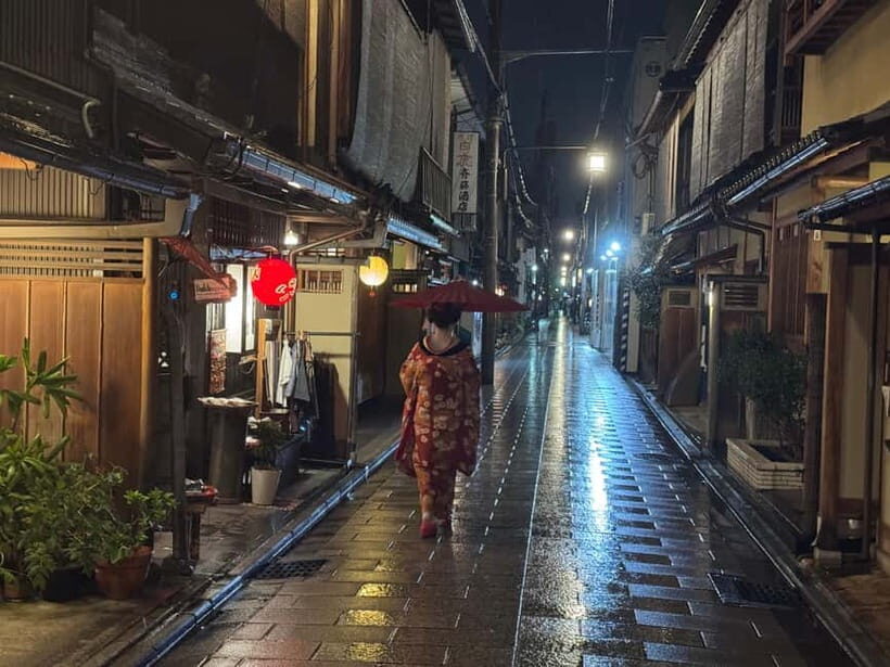 Kyoto Magic Night Walk: Gion & Fushimi Inari(Private Option) - Key Points
