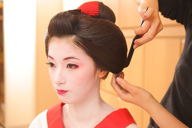 Kyoto: Maiko Makeover and Photoshoot Experience (Women Only) - Meeting and Ending Point