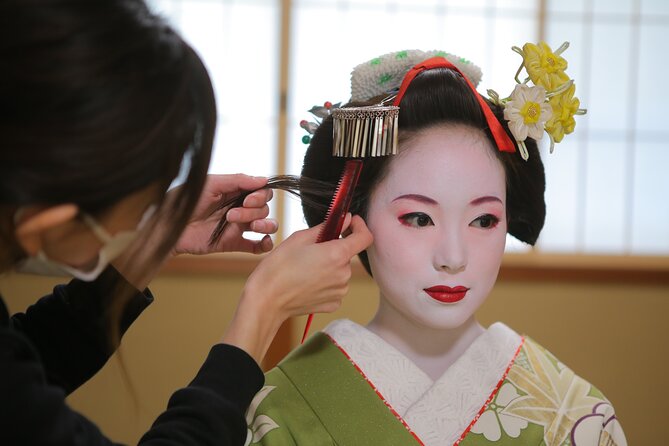 Kyoto: Maiko Makeover and Photoshoot Experience (Women Only) - Exploring Kyotos Geisha Culture