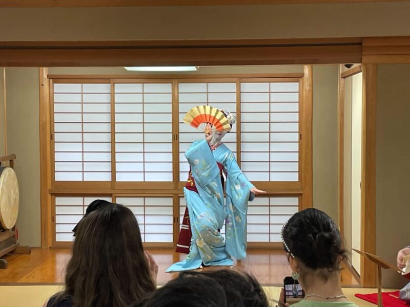 Kyoto: Meet the Geisha Maiko With Gion Walking Tour - Itinerary Highlights