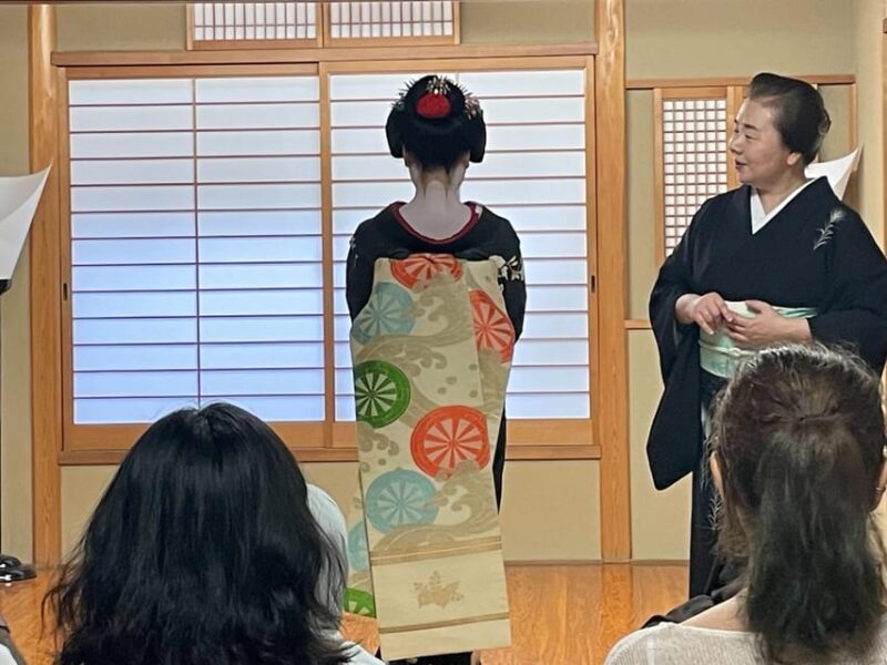 Kyoto: Meet the Geisha Maiko With Gion Walking Tour - Starting Locations