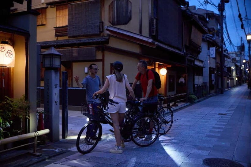 Kyoto: Night E-Bike Tour - Authentic Experiences and Hidden Gems
